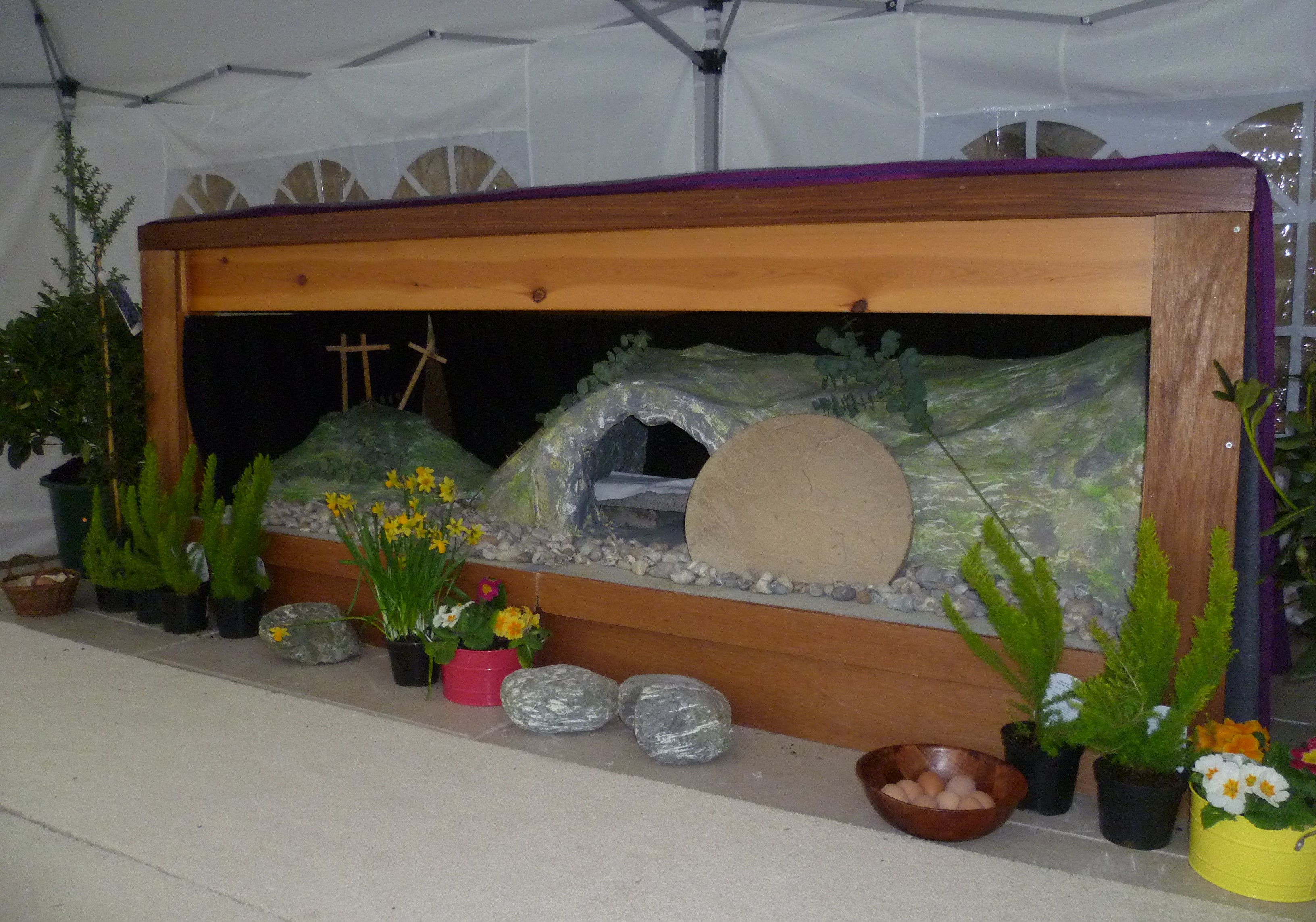 How do Christians celebrate the birth of Jesus? | JUMP